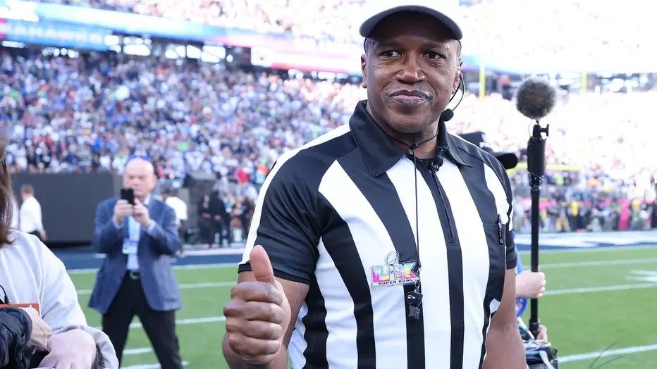 Detroit Cody Graduate Shawn Smith was the Head Referee for Super Bowl ...